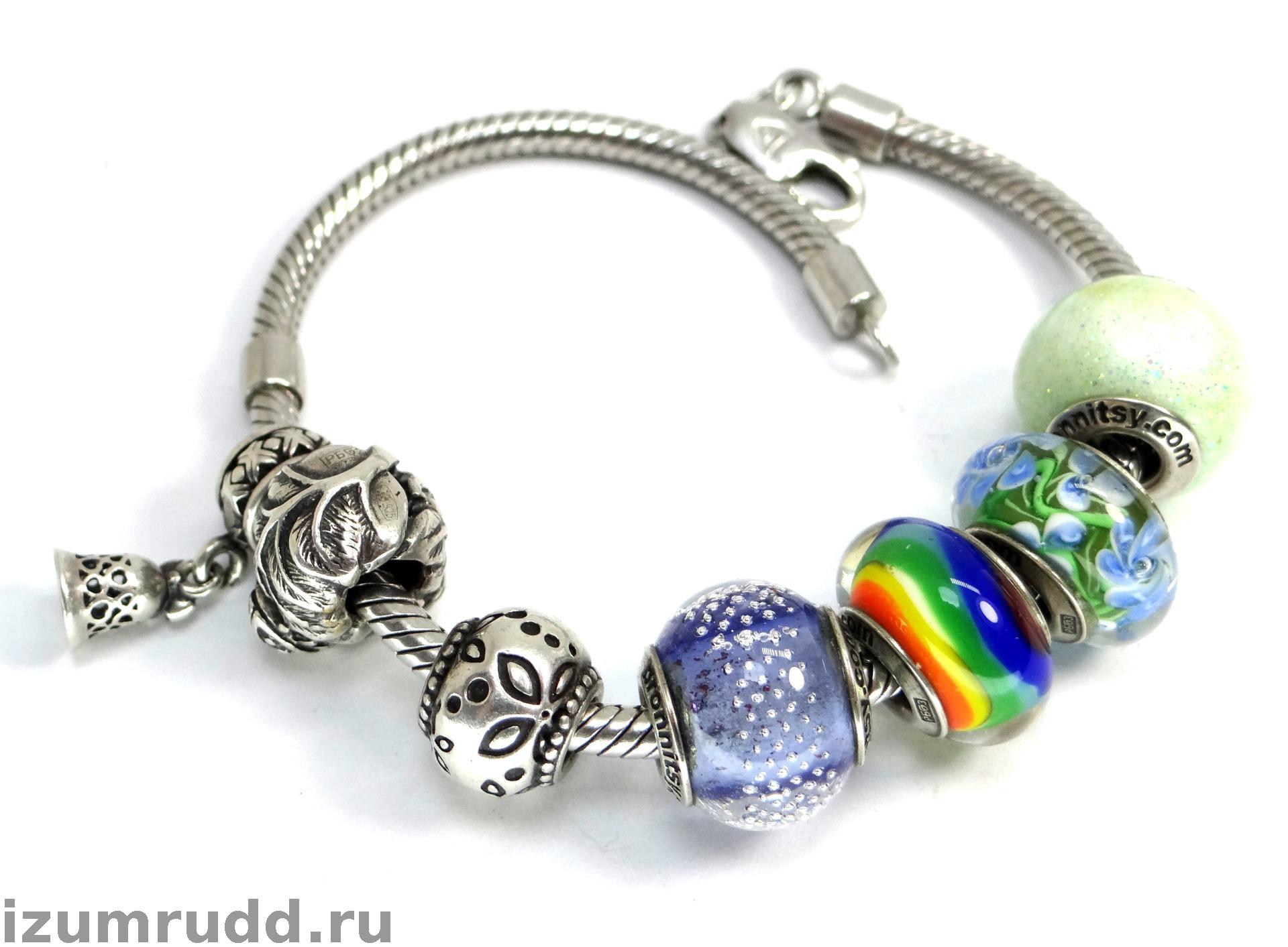 Серебряный браслет с шармами